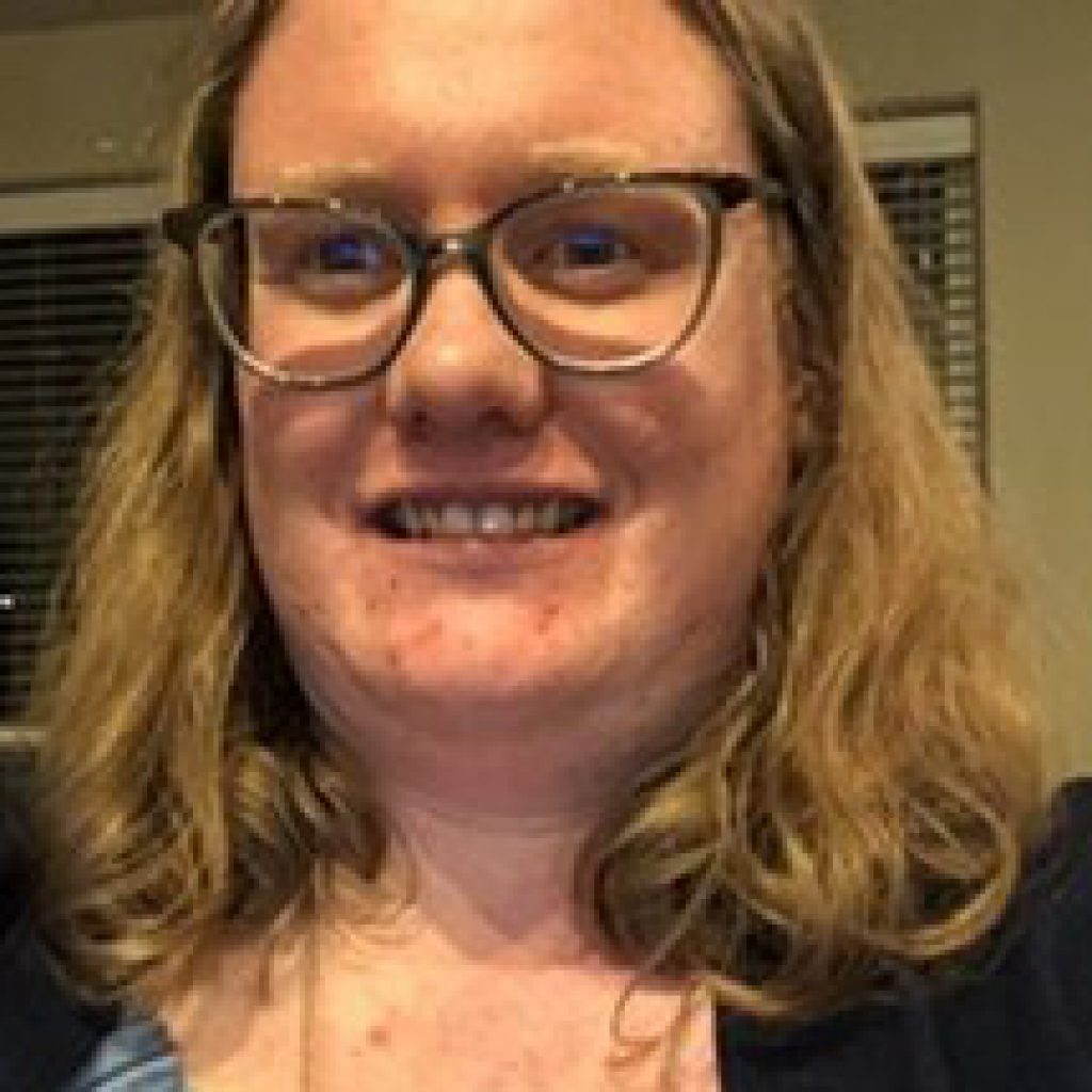 Carly Wiggins - The Official Scott Roberts Website