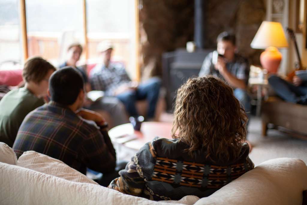 Small Groups - How to Start and Run a Discipleship Group - The Official ...